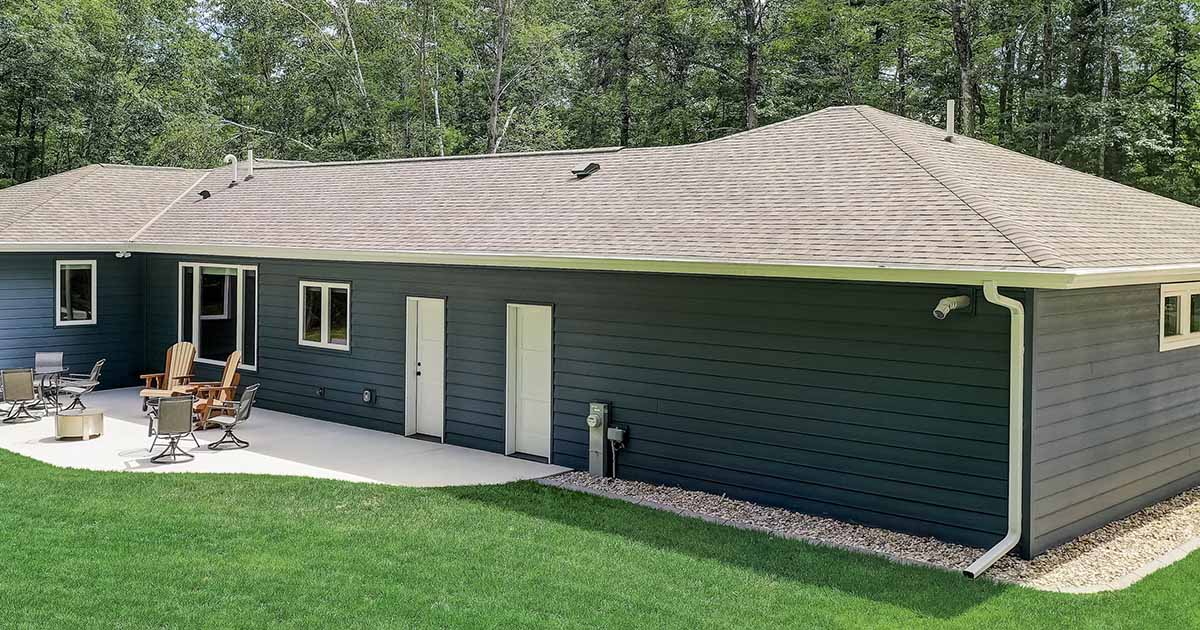 Durable and Stylish: Choosing the Right Roofing Materials for Harsh ...